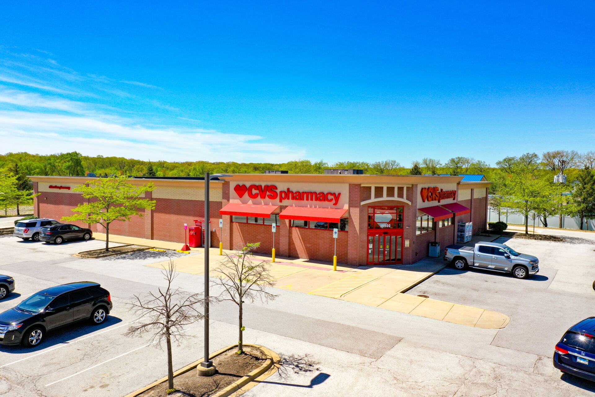 Featured Properties & Track Record Listings - Net Leased Advisors